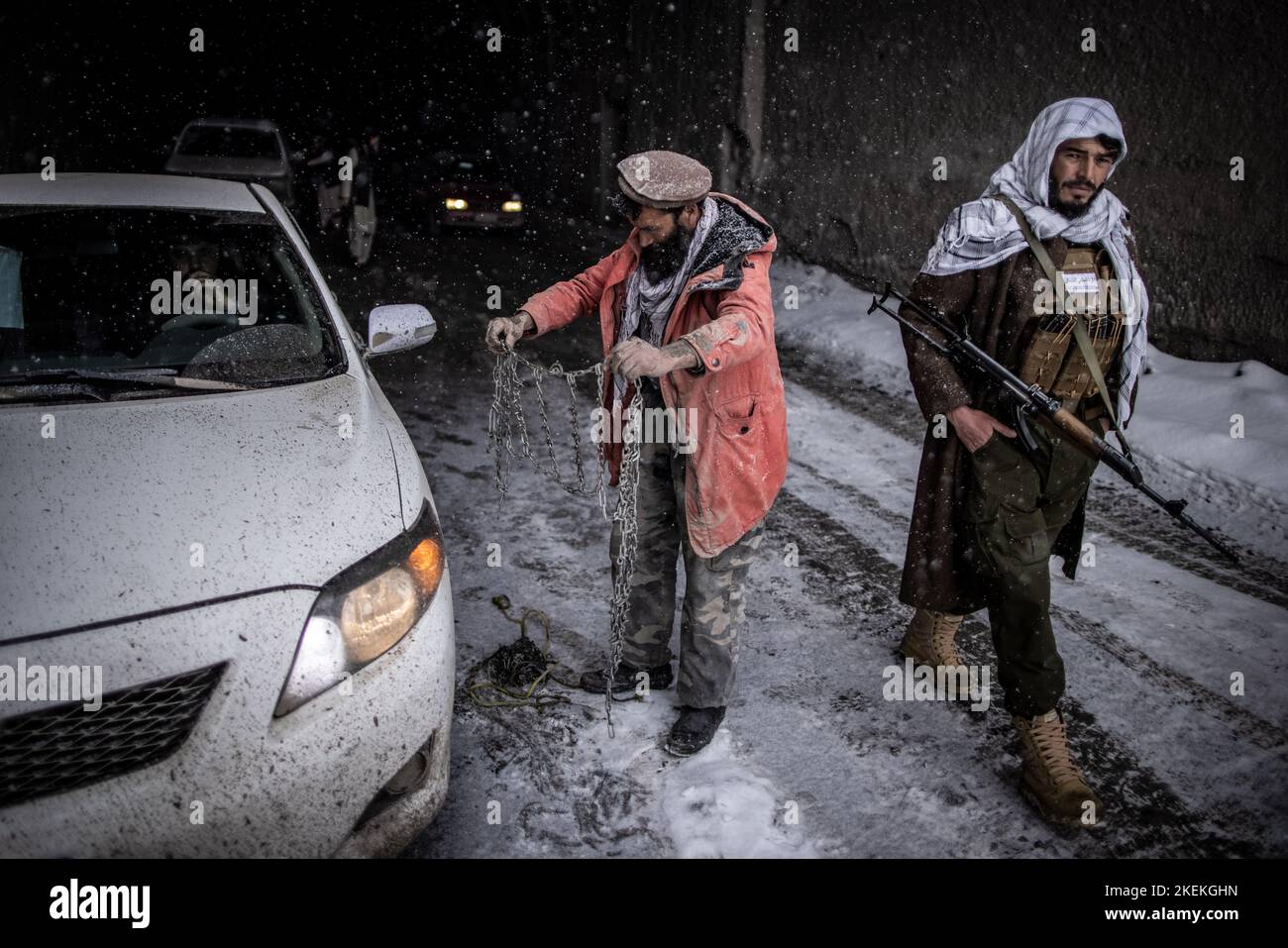 Salang Pass, Afghanistan. 13th Nov, 2022. A member of the Taliban armed ...