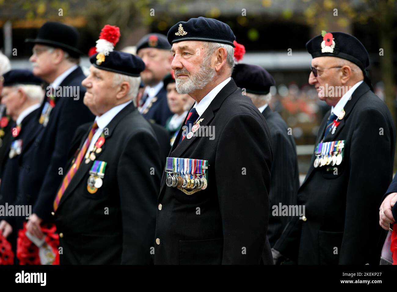 Bagpipes remembrance day poppy hi-res stock photography and images - Alamy