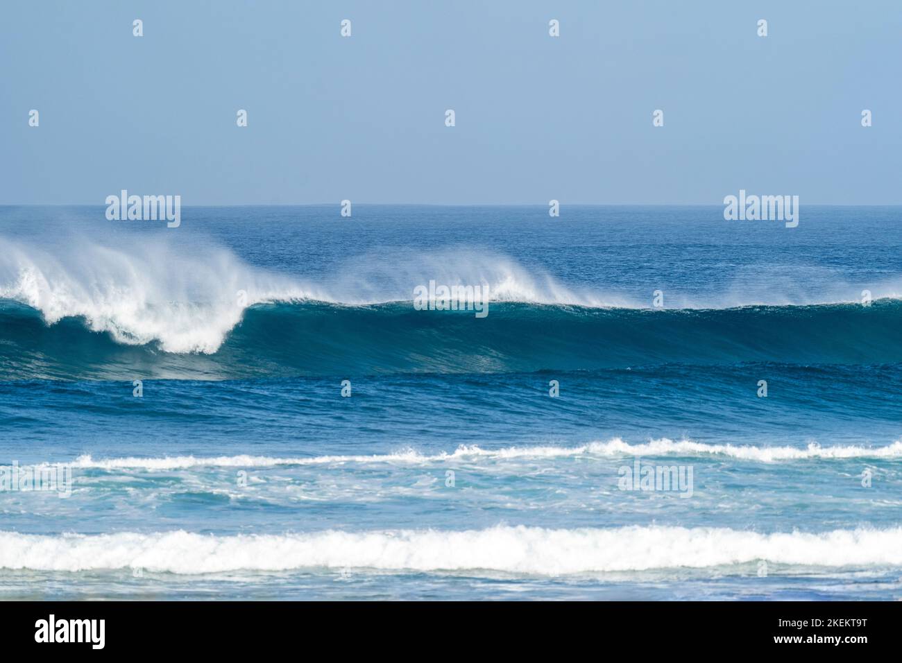 Perfect surf hi-res stock photography and images - Alamy
