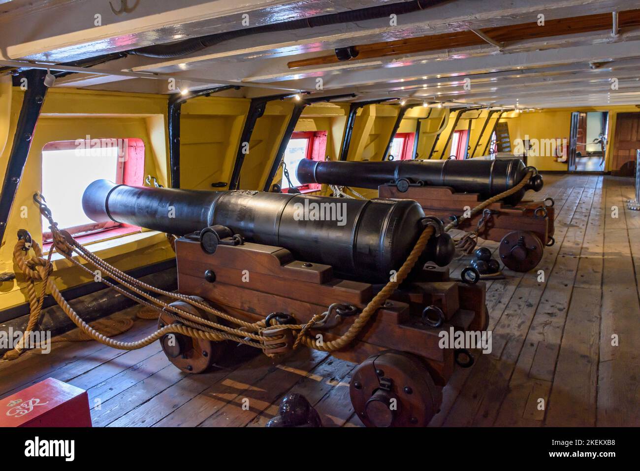 18 pounder guns on the gun deck of the frigate HMS Unicorn. Built for ...