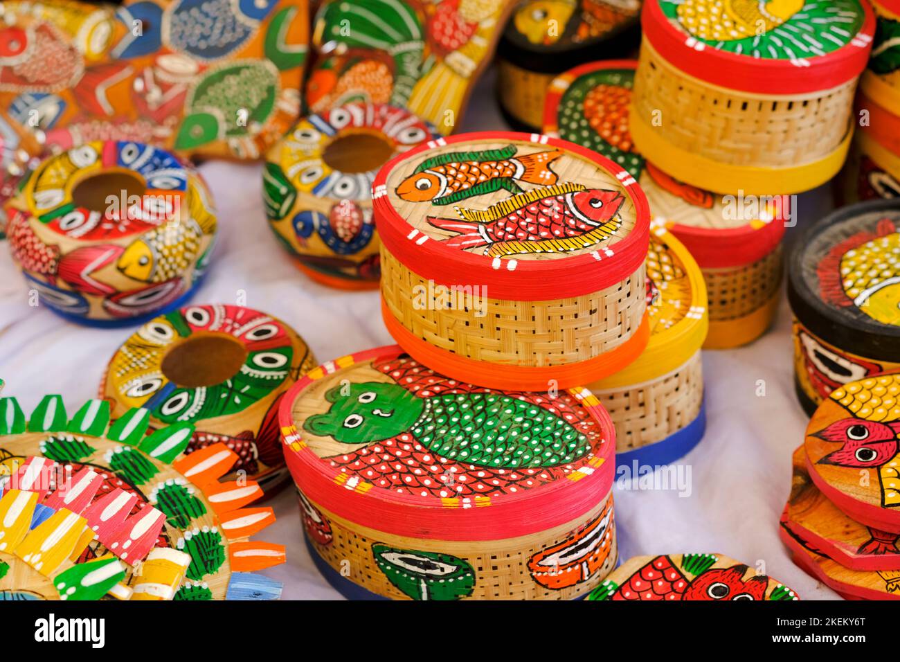 Beautiful Hand crafted colorful decorative items, The craft of each ...