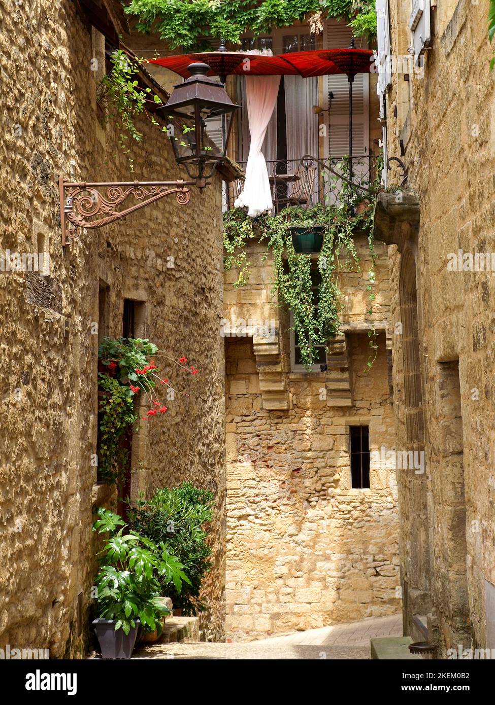 Street view of Sarlat, a medieval town in France Stock Photo - Alamy