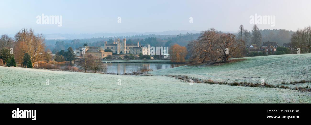 Tourism winter architecture hi-res stock photography and images - Alamy