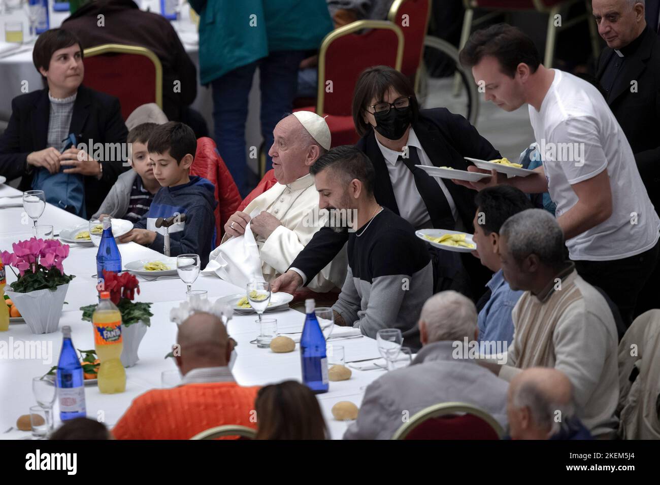 Vatican City, Vatican, November 13 2022. Pope Francis during a lunch ...