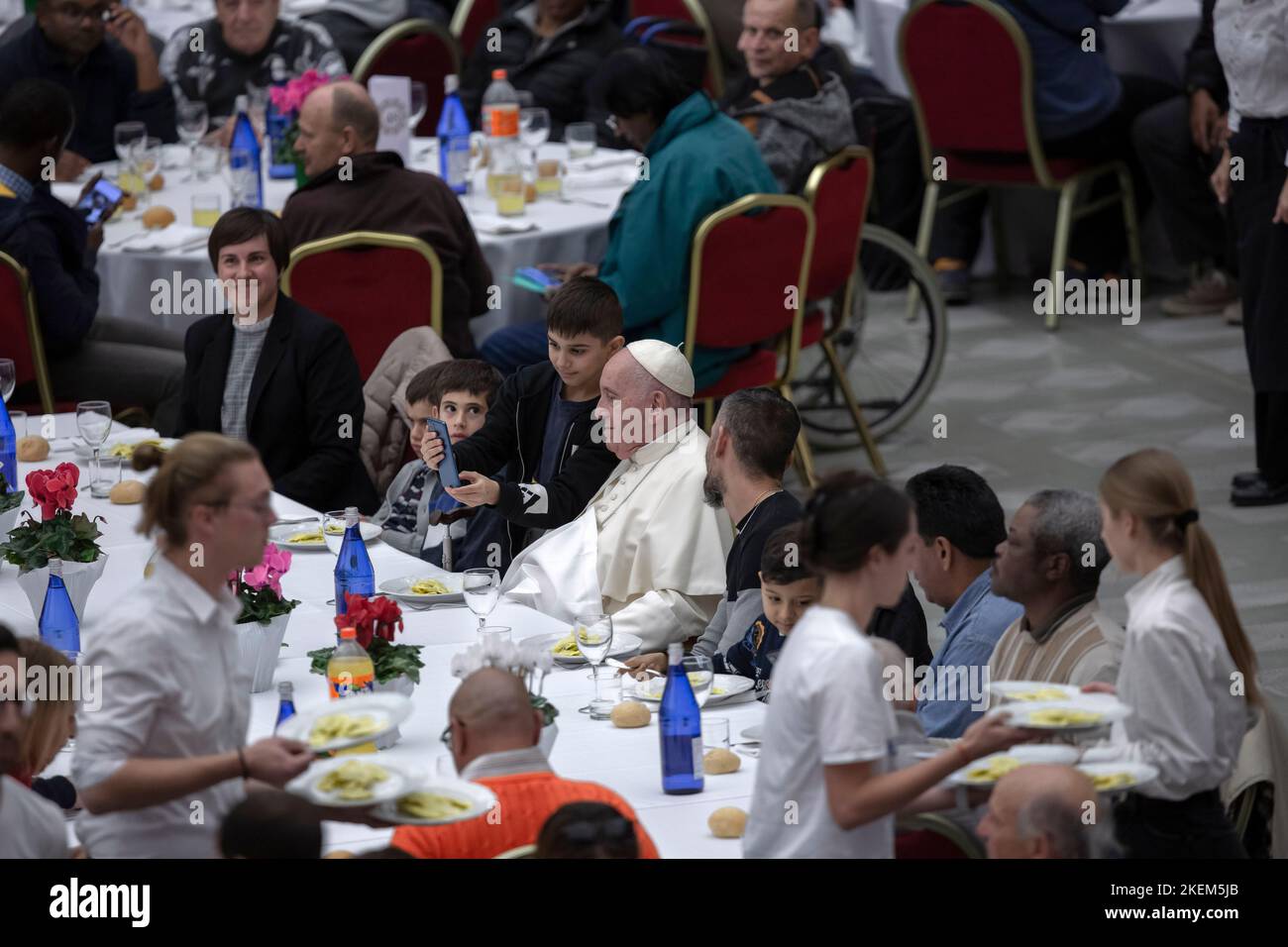 Vatican City, Vatican, November 13 2022. Pope Francis during a lunch ...