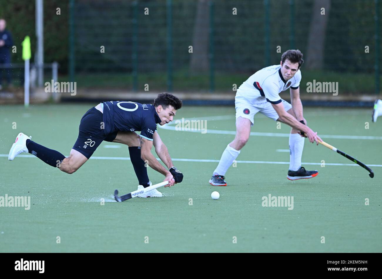 Oree's Ladislao Gencarelli and Dragons' Sebastiaan Geers pictured in ...