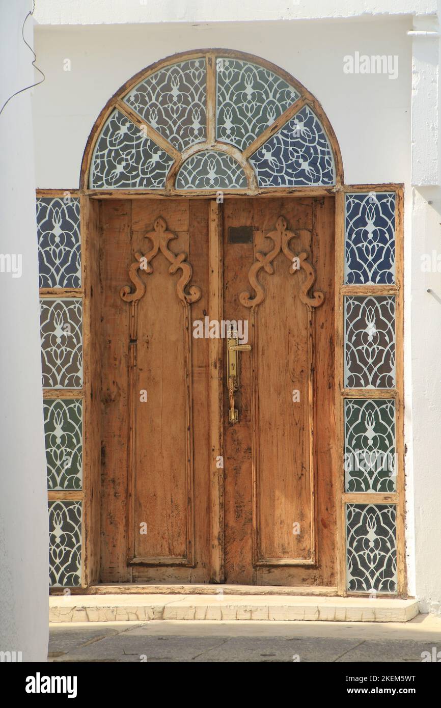 Muharrak, Bahrain. 07th Nov, 2022. View of a wooden door with carvings ...