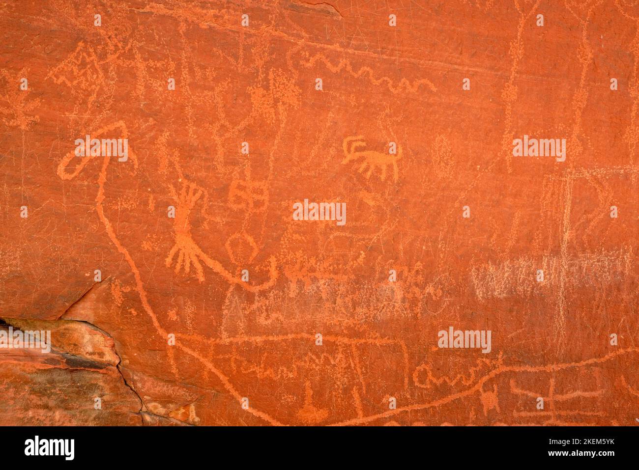 Atlatl Rock petroglyphs, Valley of Fire State Park, Nevada, USA Stock ...