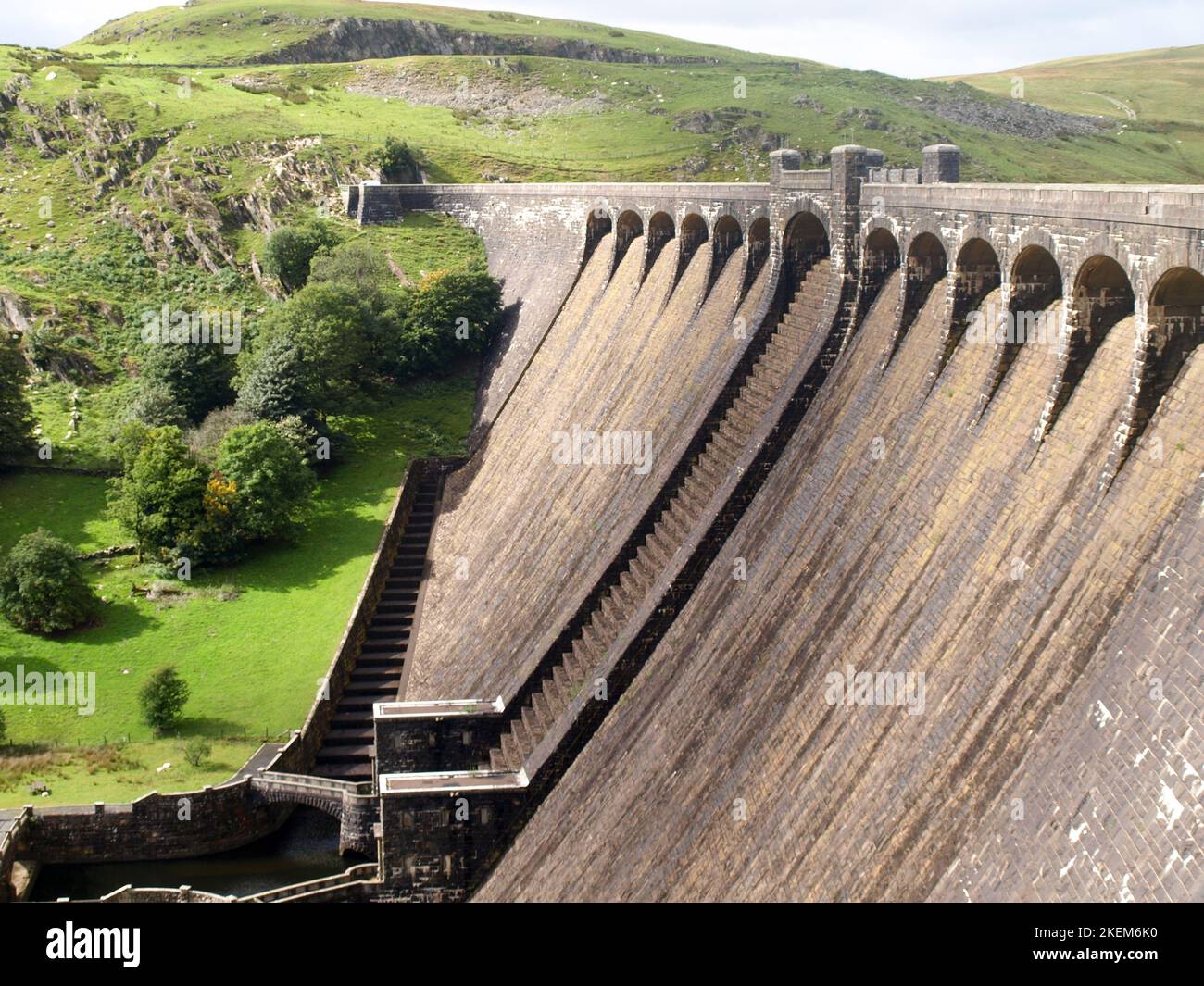 Dam of Clearwen reservoir, Elan Valley, Wales Stock Photo - Alamy