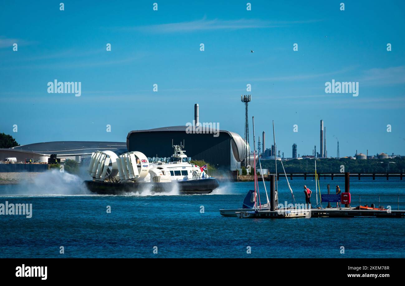 A Portsmouth Hovercraft flying along Southampton river with Esso ...