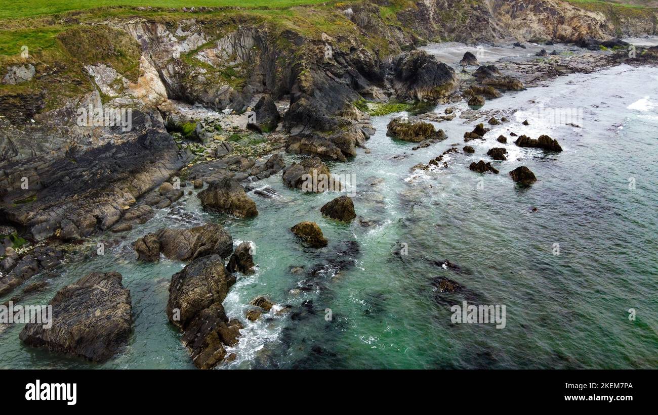 Tidal waves of the Atlantic Ocean near the southern coast of the island ...