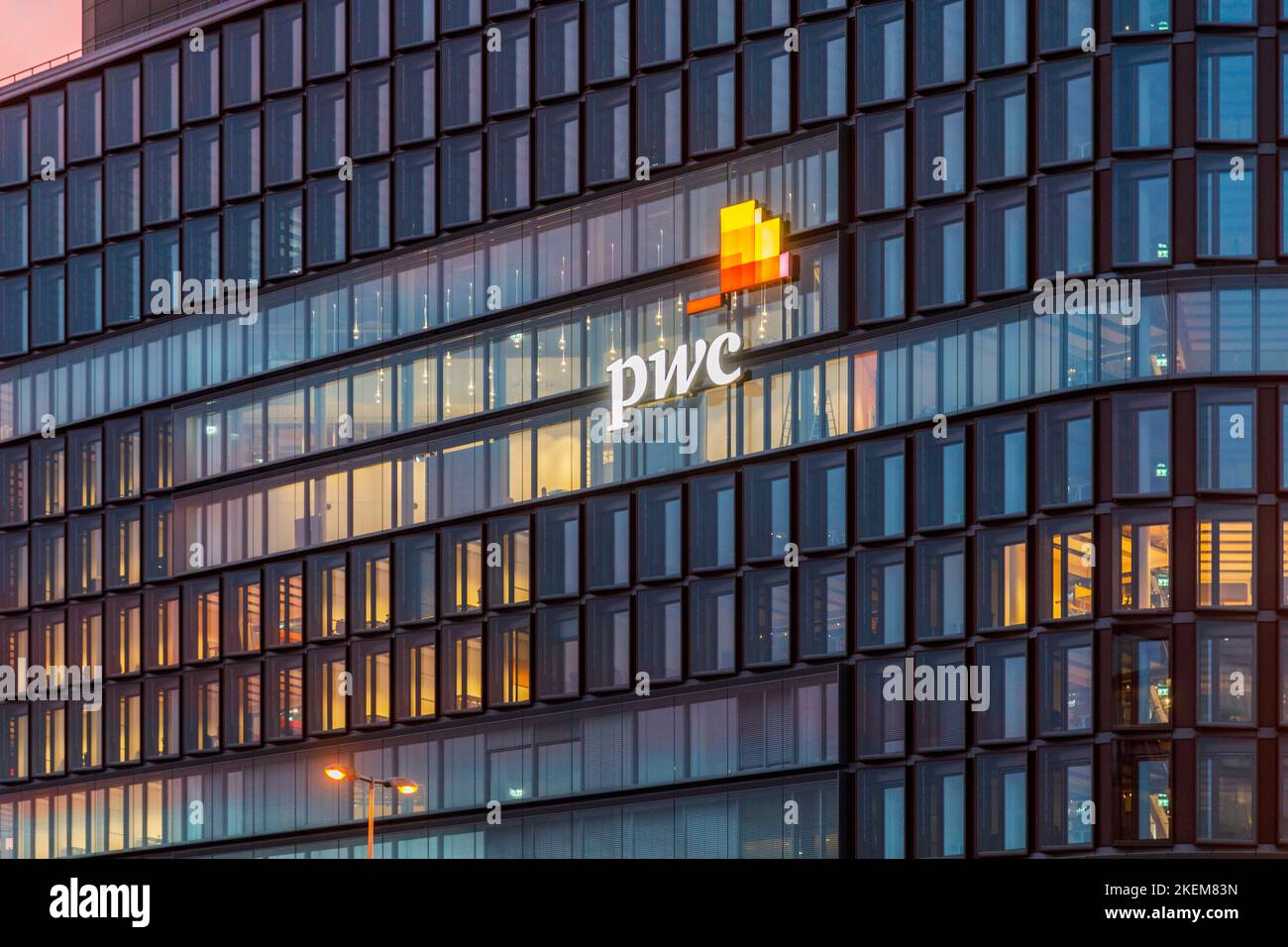 Office pwc hi-res stock photography and images - Alamy