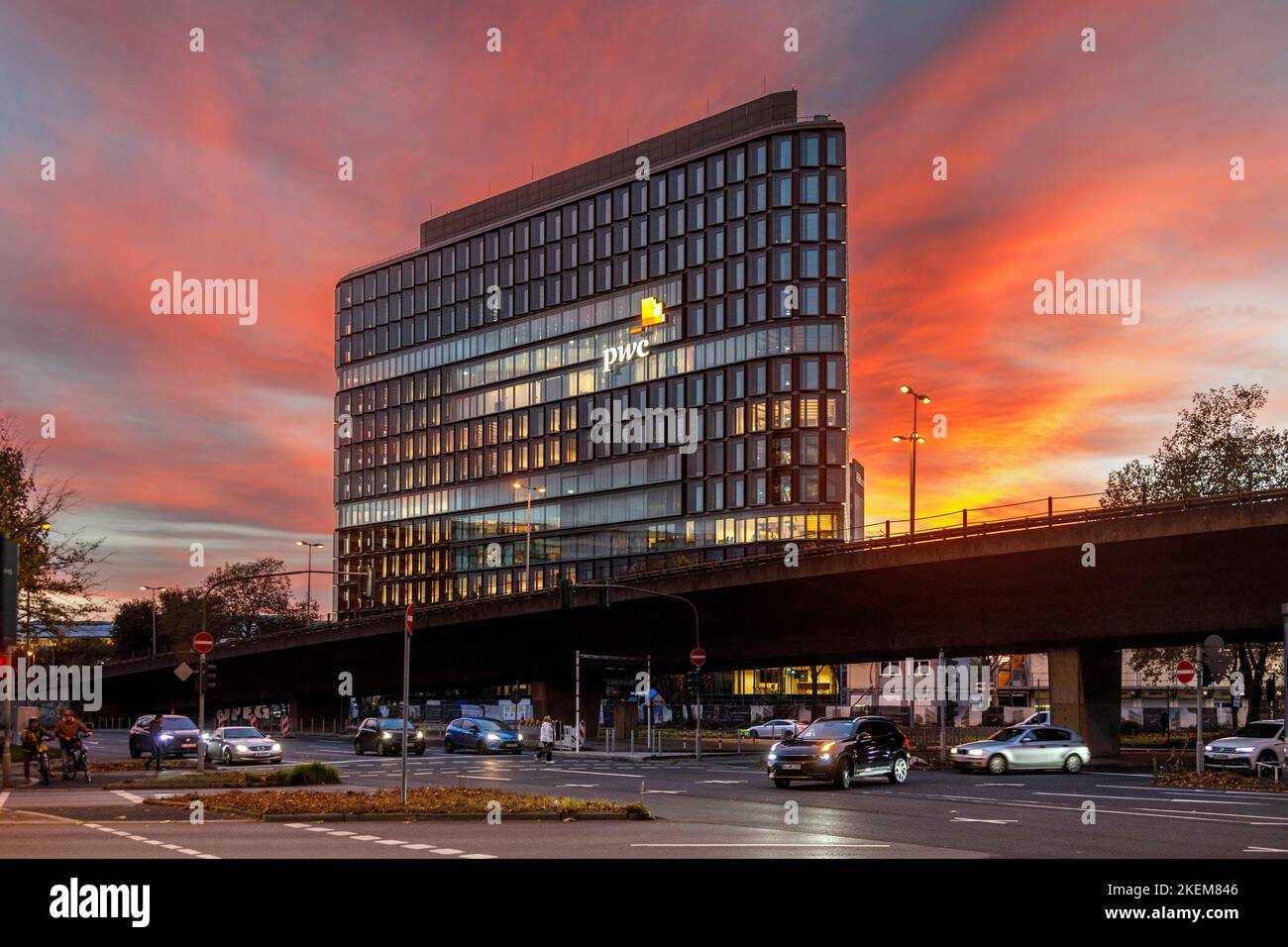 Auditor PwC, new office building Eclipse Stock Photo - Alamy