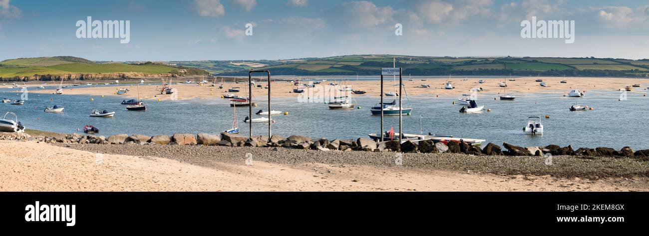 Low tide on the tidal section of the river Camel between Rock and ...