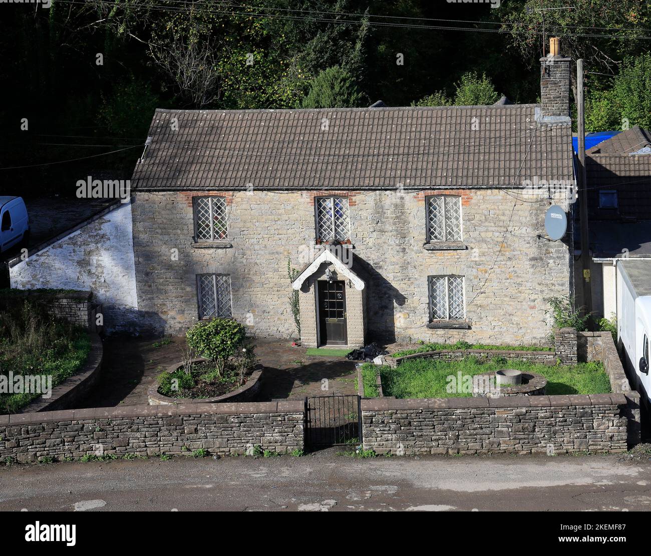 This was the farmhouse of Leckwith Bridge farm, old stone house seen ...