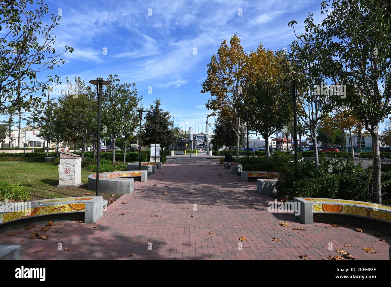 SANTA ANA, CALIFORNIA - 11 NOV 2022: Walkway on the Campus of Santa Ana ...