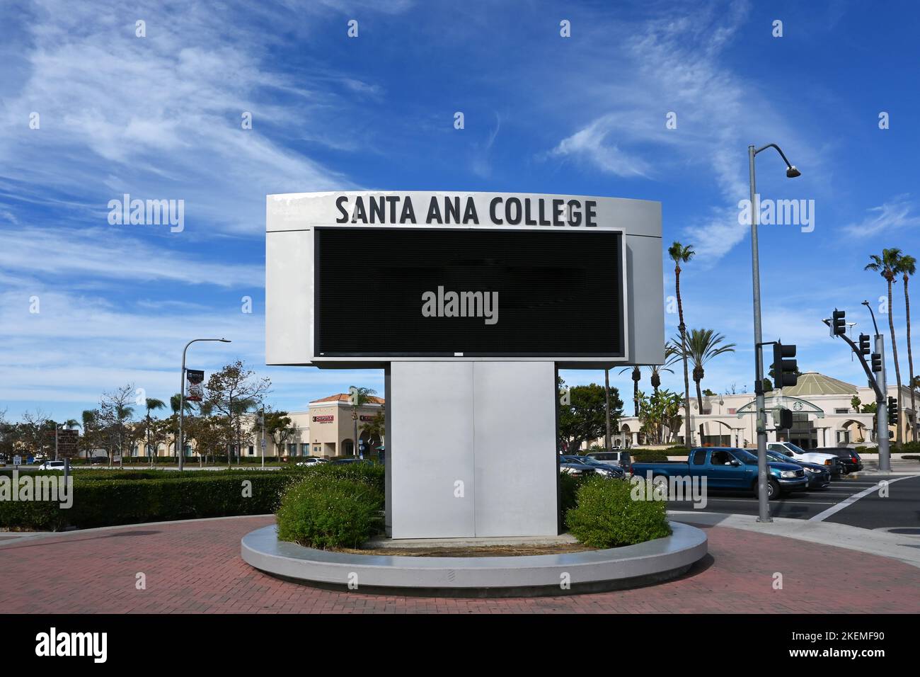 SANTA ANA, CALIFORNIA - 11 NOV 2022: Santa Ana College Electronic ...