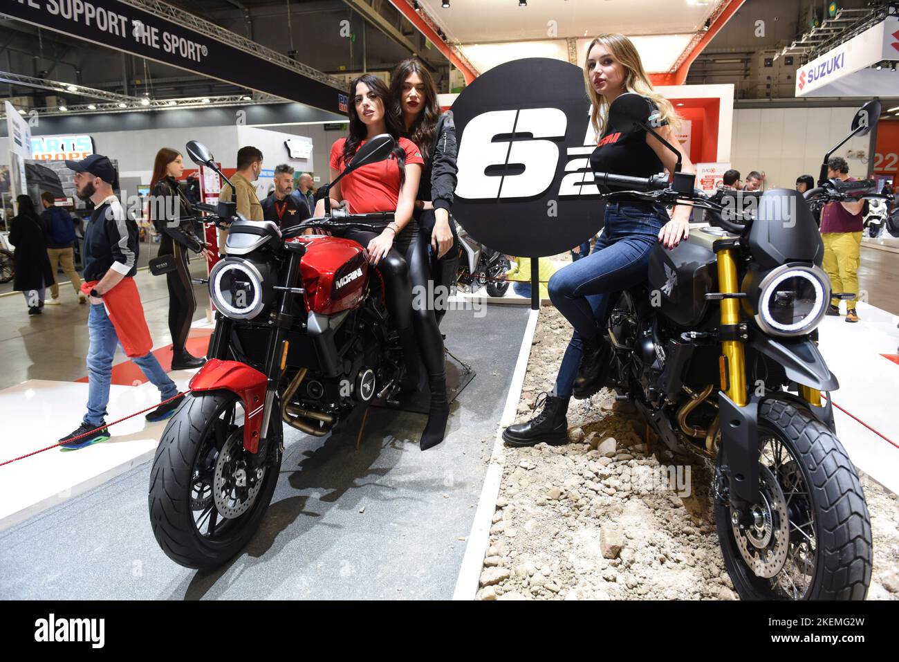 Milan, Italy. 12th Nov, 2022. Models pose for photos at the MORINI ...