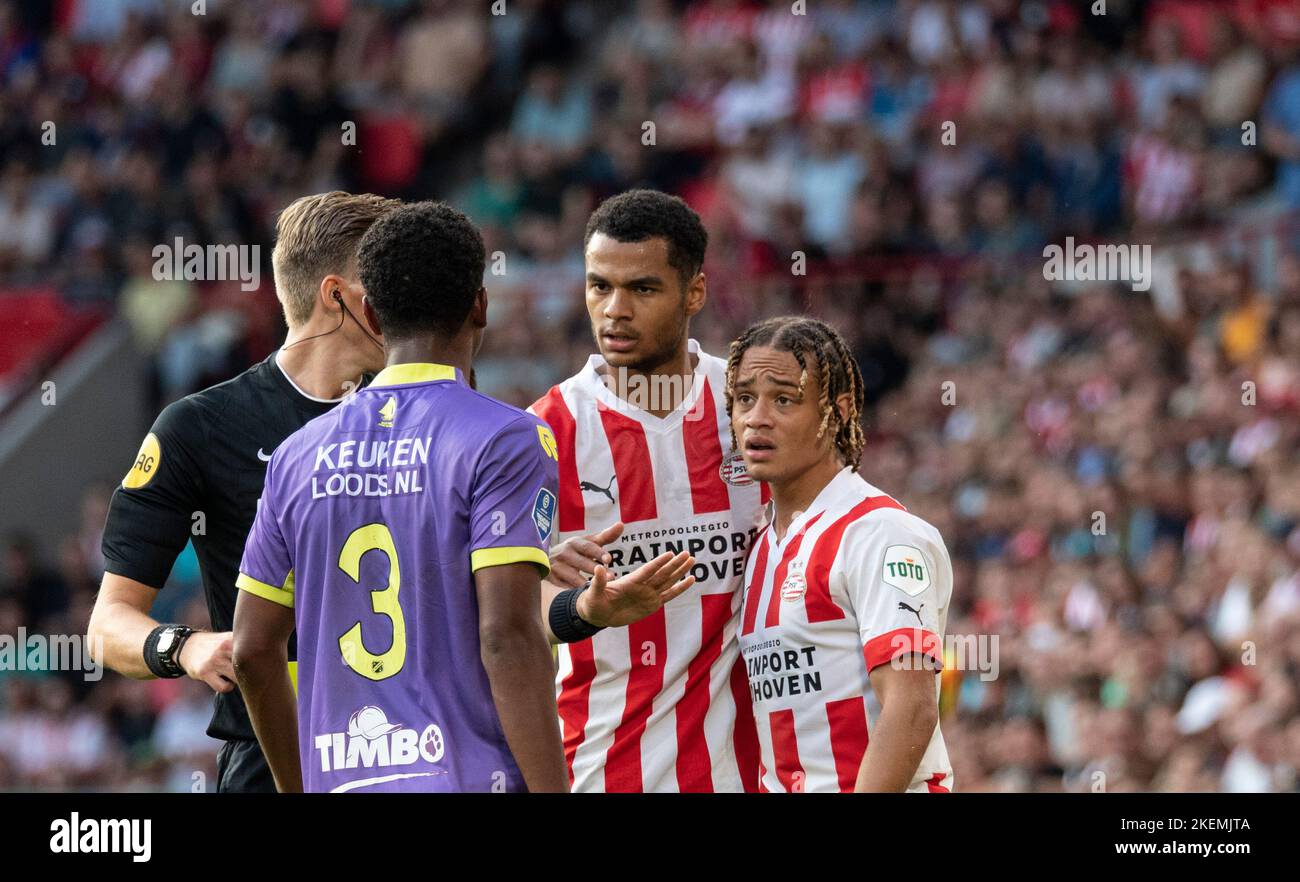 Sangare gakpo xavi hi-res stock photography and images - Alamy