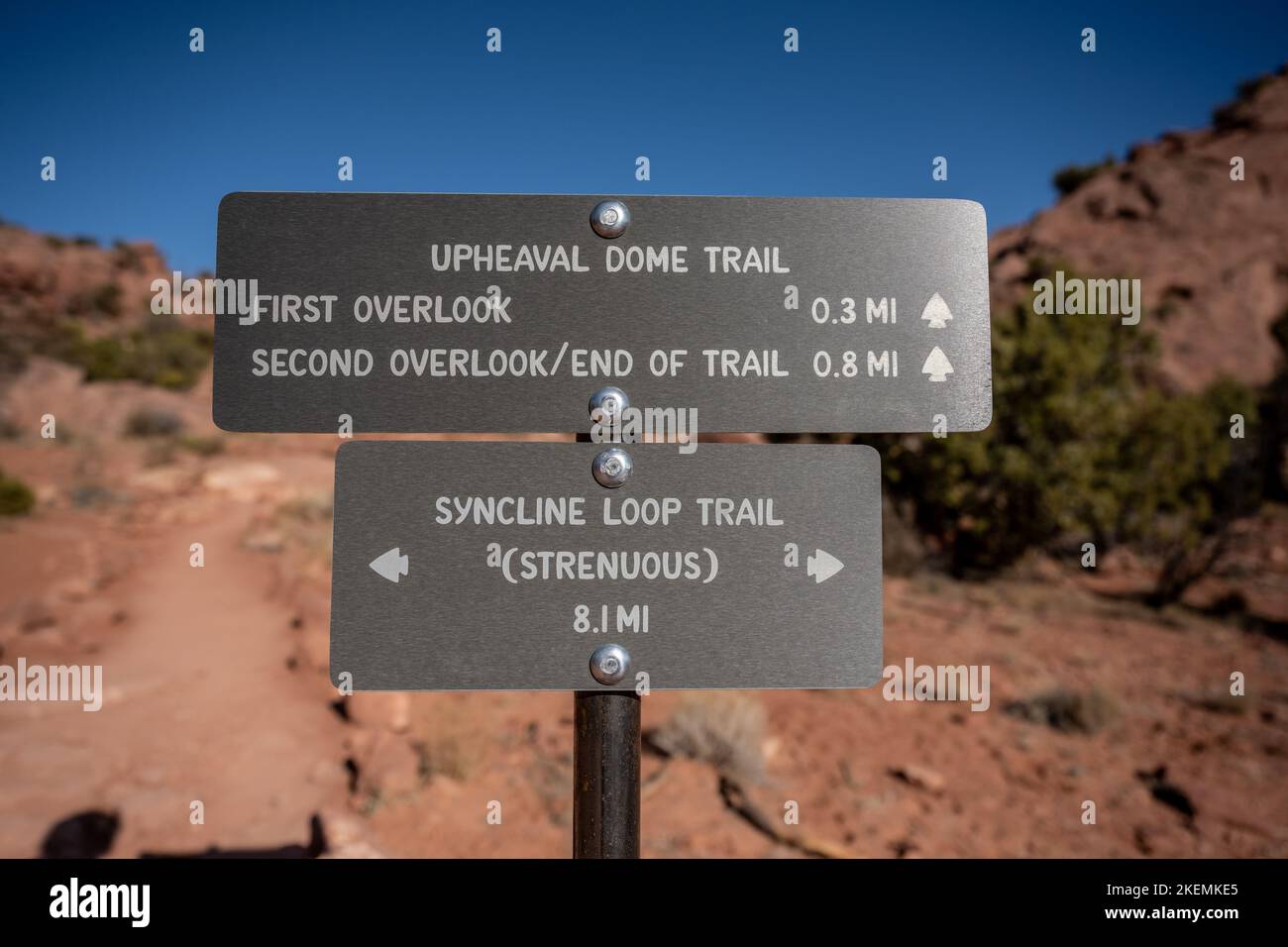 Syncline Loop Intersection With Upheaval Dome Trail in Canyonlands ...
