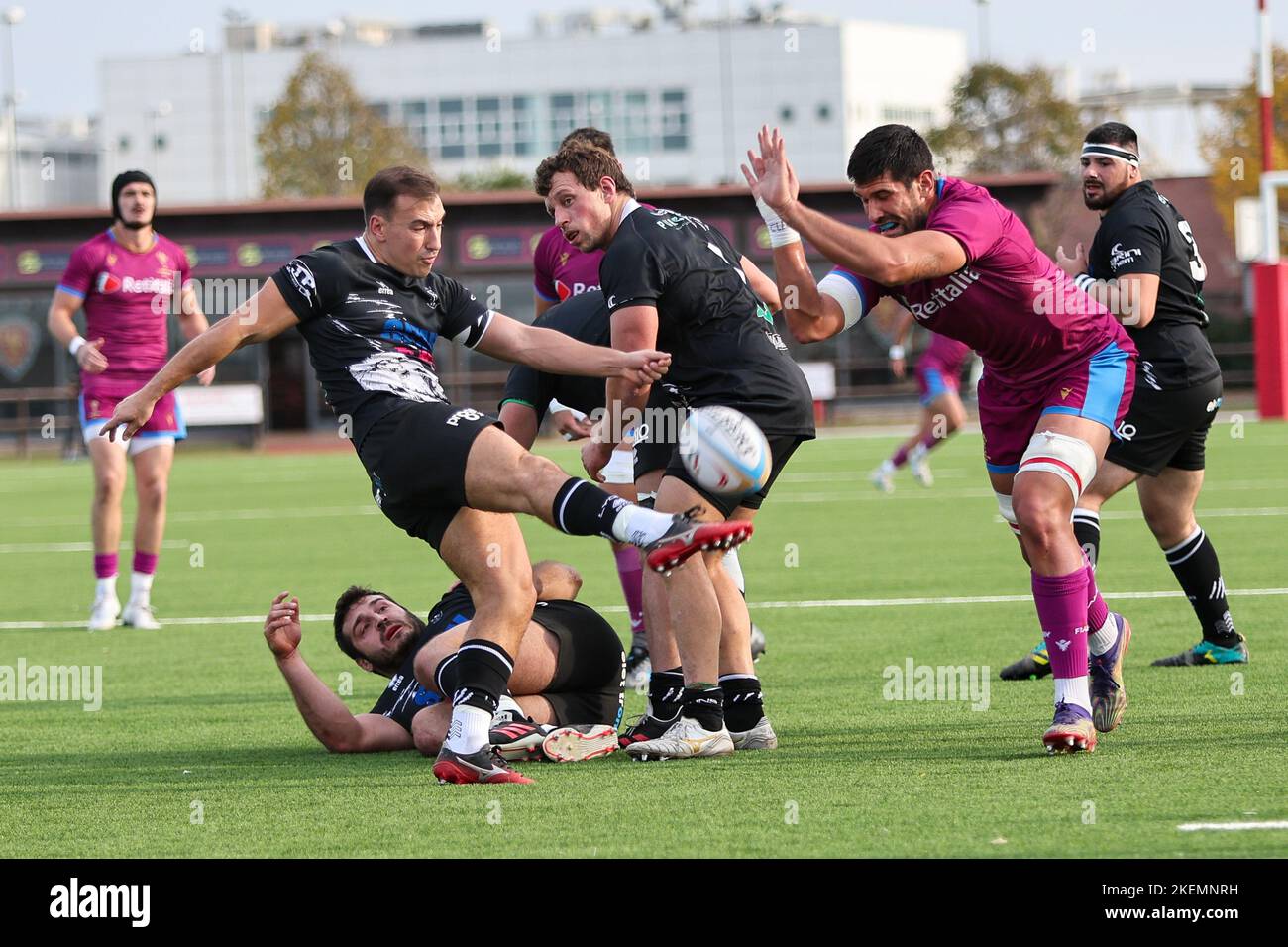 Sitav rugby lyons hi-res stock photography and images - Alamy