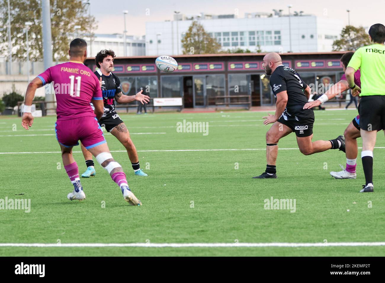 Sitav rugby lyons hi-res stock photography and images - Alamy