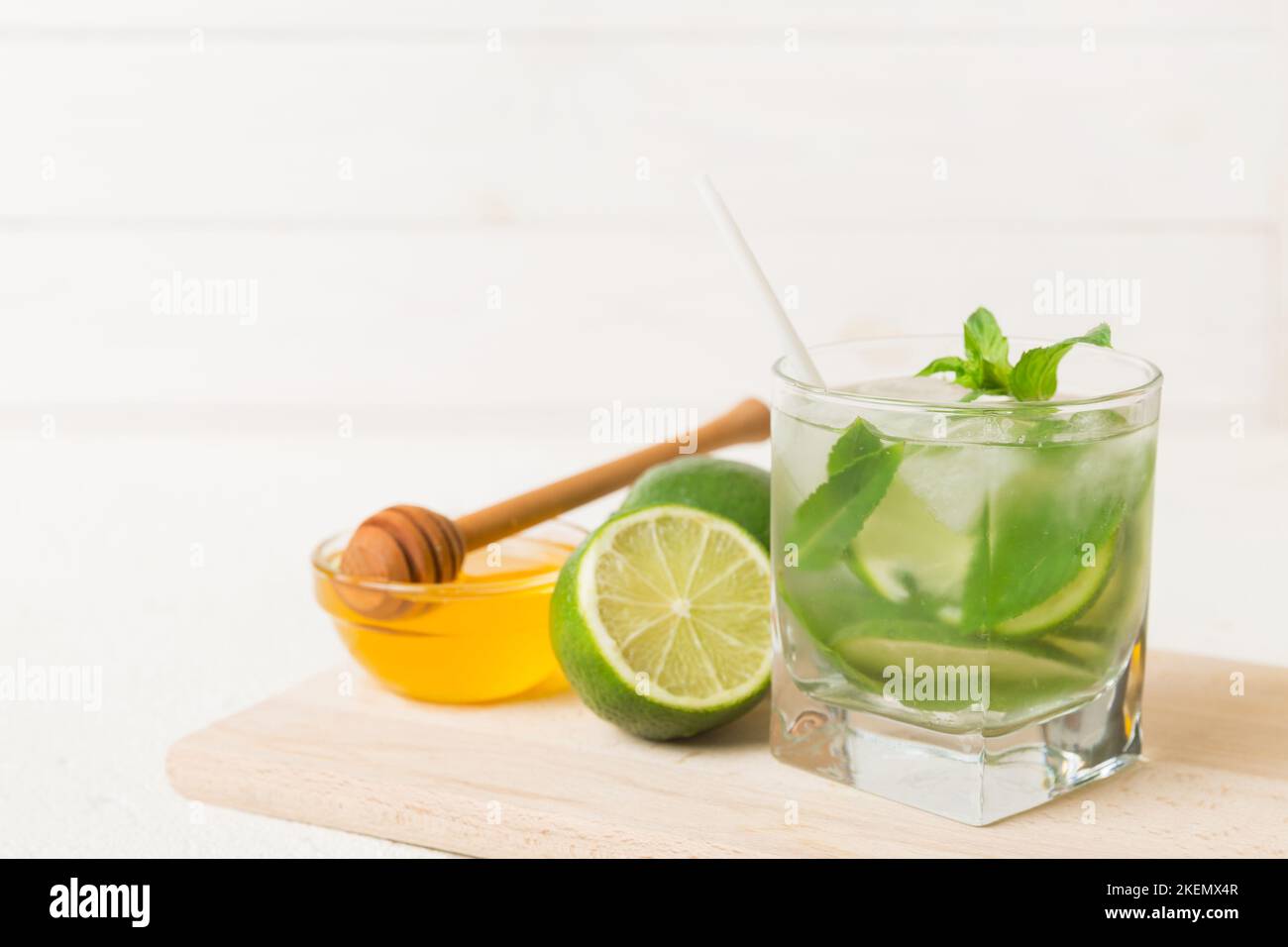 Mojito cocktail. Refreshing mojito cocktail with lime, lemon and mint ...