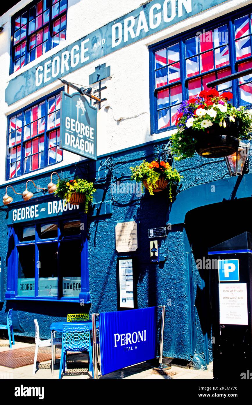 George and Dragon Pub with Queens Platinum Jubilee Banners, Yarm on ...