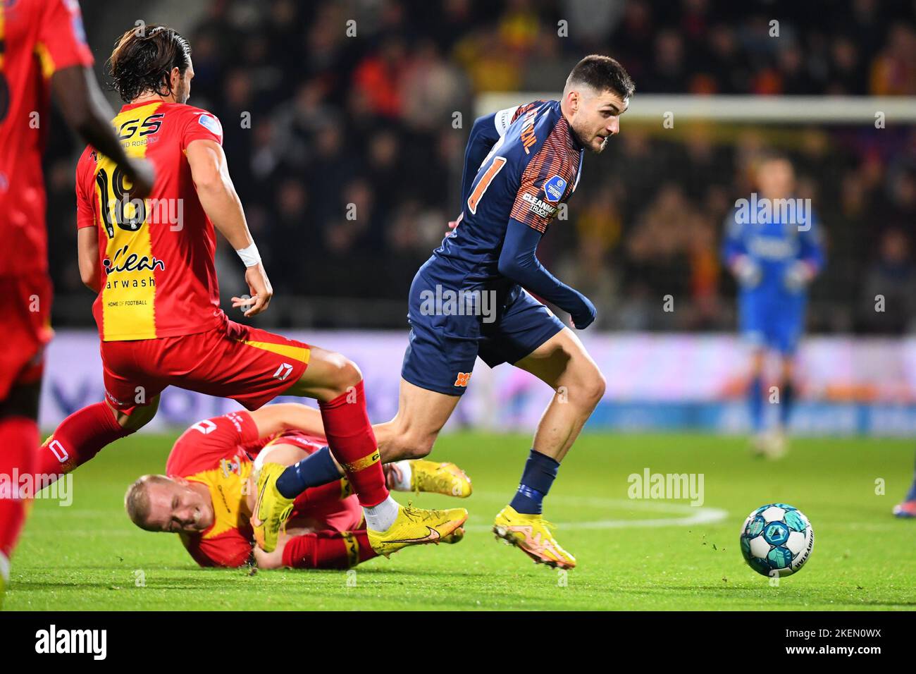 DEVENTER, 13-11-2022, De Adelaarshorst, football, Dutch Eredivisie ...