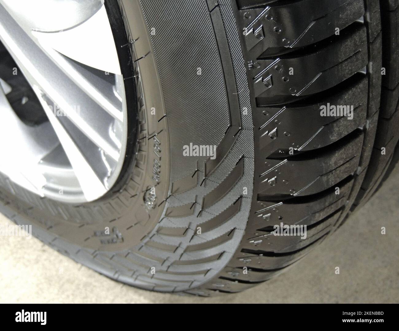 Car surface cleaning hi-res stock photography and images - Alamy