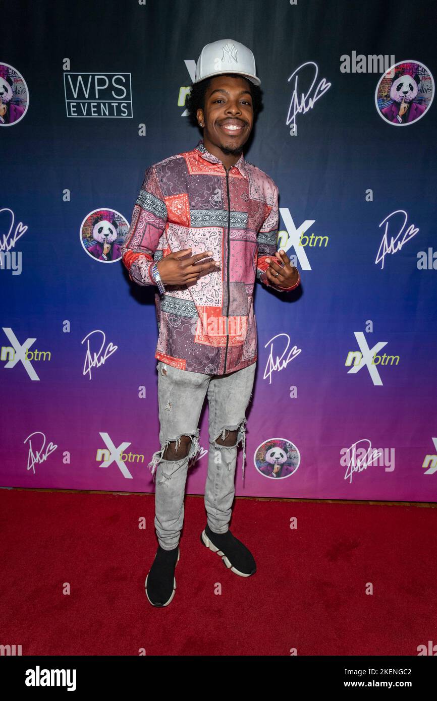 12 2022 credit hi-res stock photography and images - Alamy