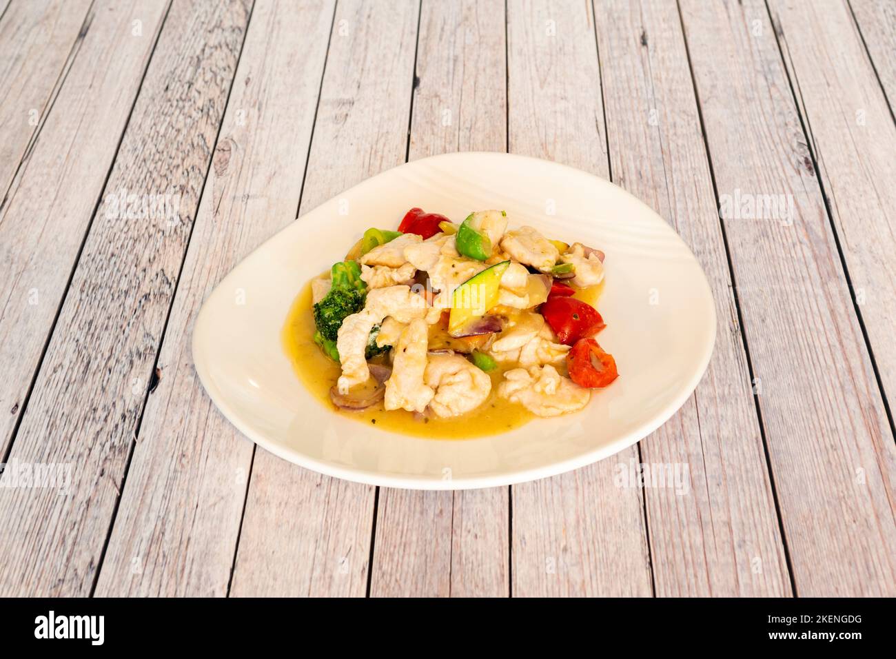 Chinese style chicken chow hi-res stock photography and images - Alamy