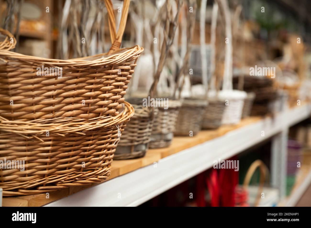 Wicker baskets on shelves hi-res stock photography and images - Alamy