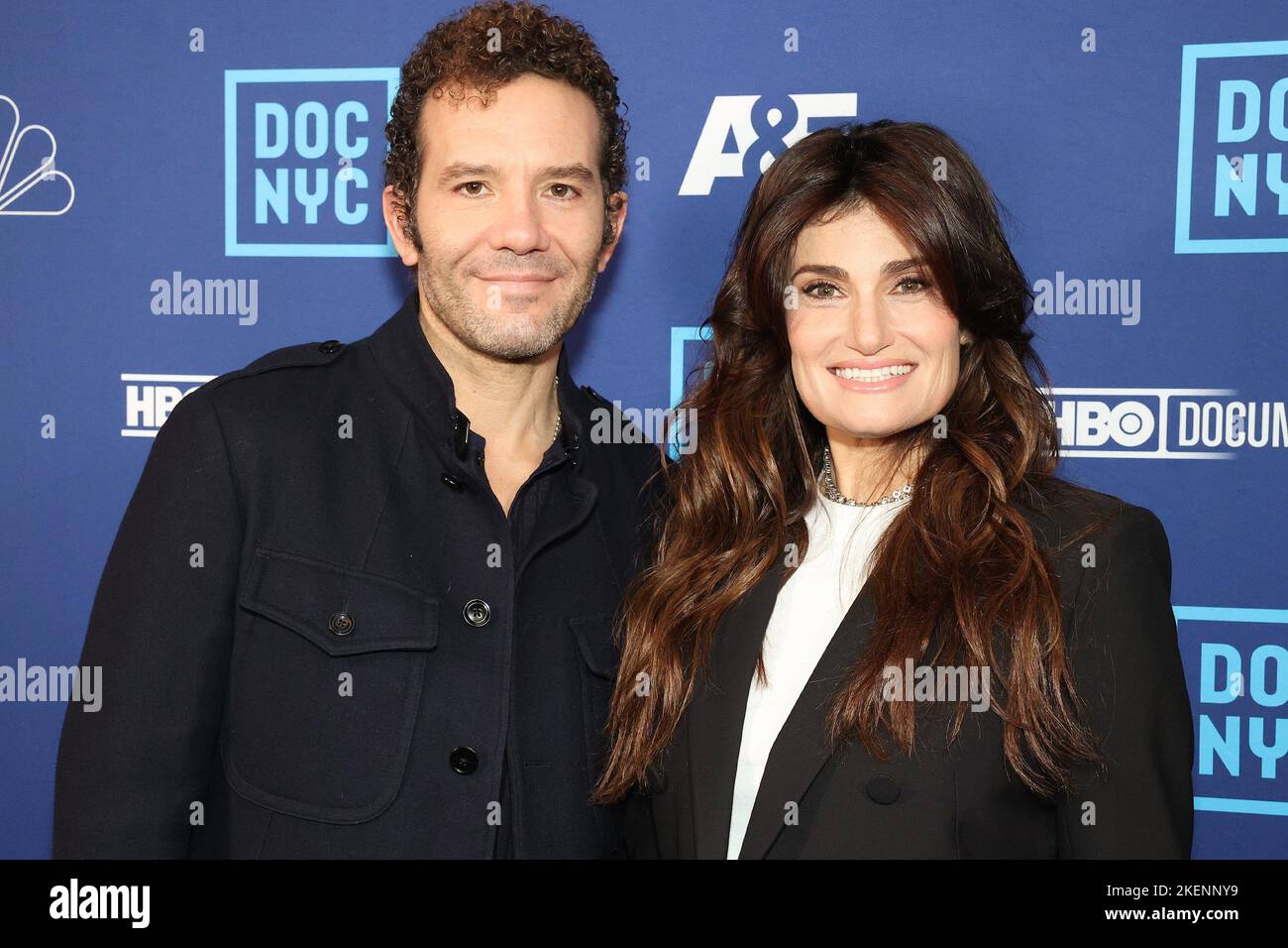 New York, NY, USA. 13th Nov, 2022. Aaron Lohr, Idina Menzel at arrivals ...