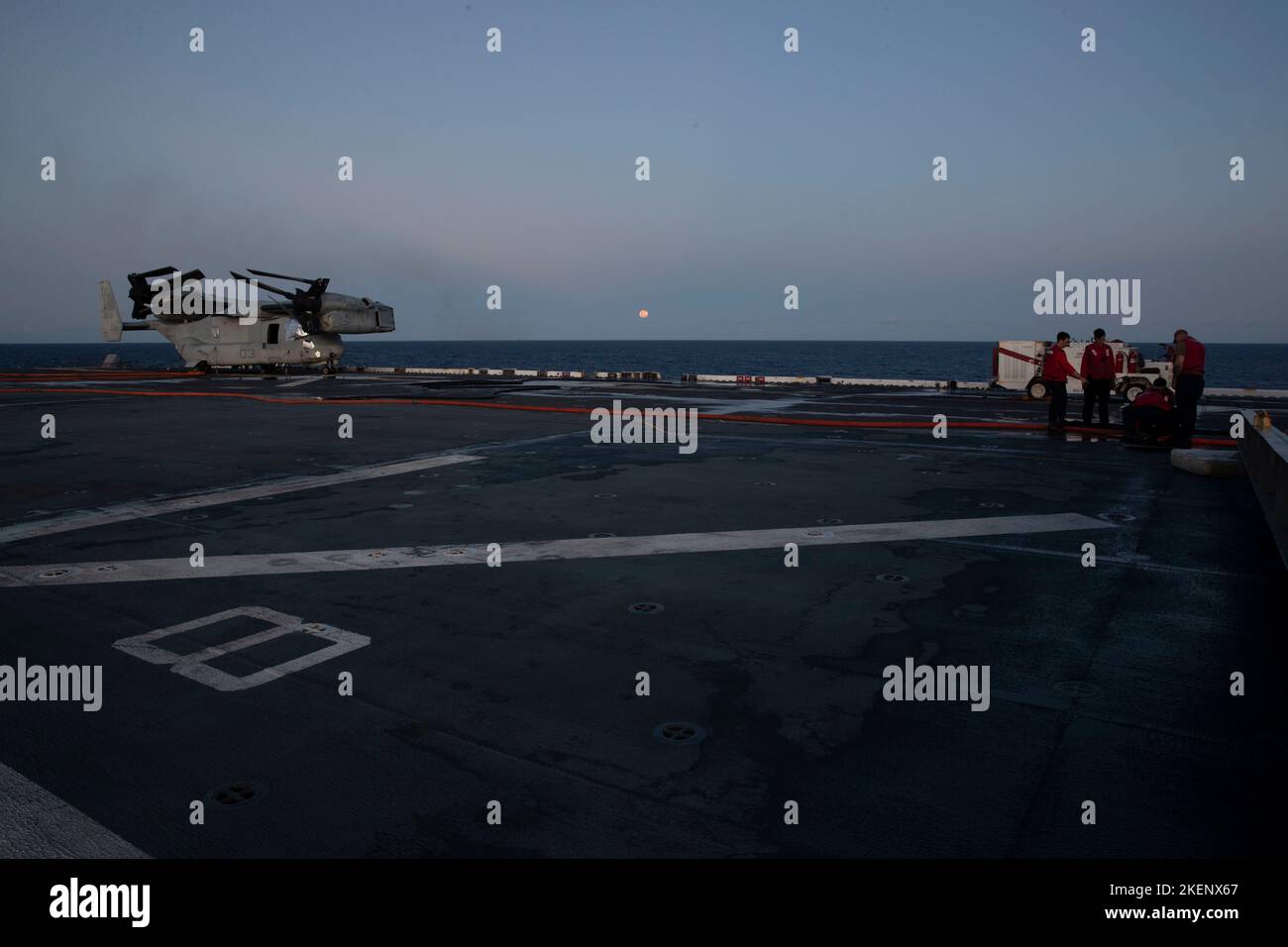 221109-N-IL330-3027 TASMAN SEA (Nov. 9, 2022) – Amphibious assault ...