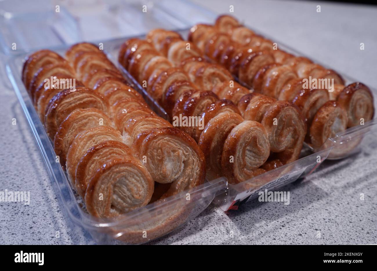 Golden palm leaf hi-res stock photography and images - Alamy