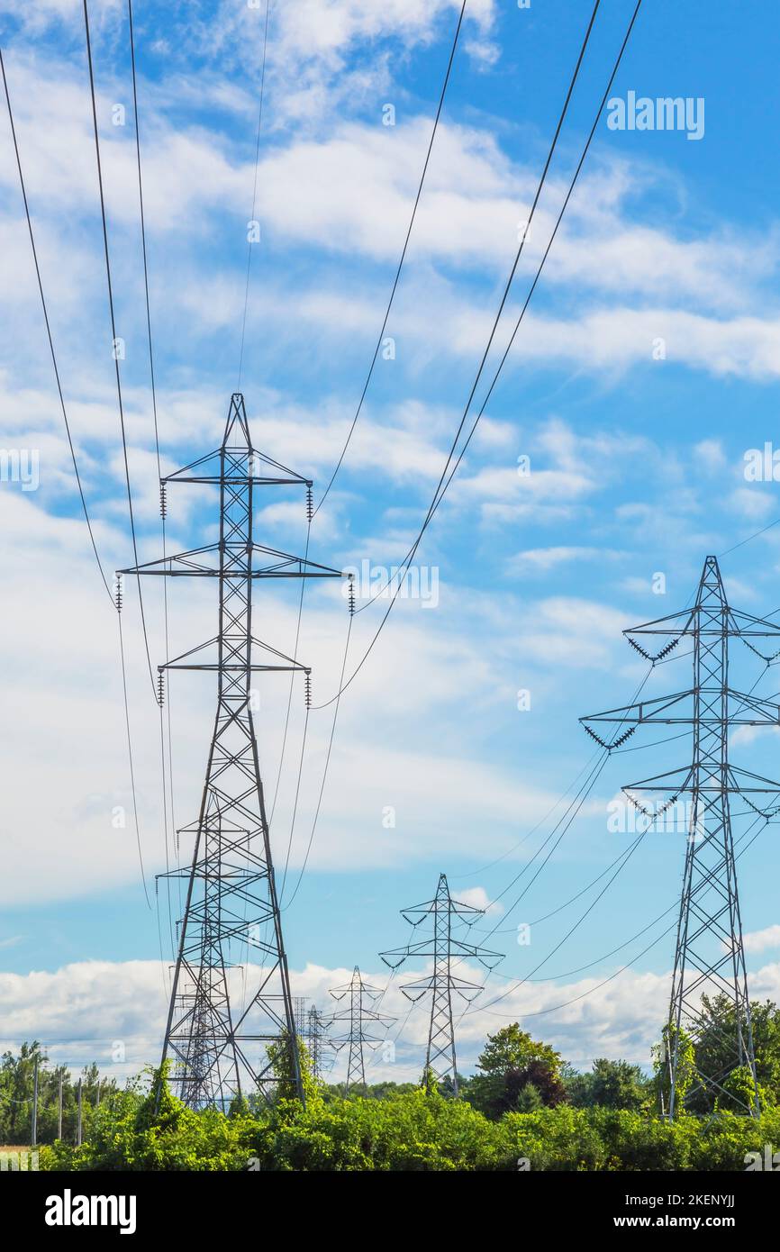 Tall electrical towers hi-res stock photography and images - Alamy