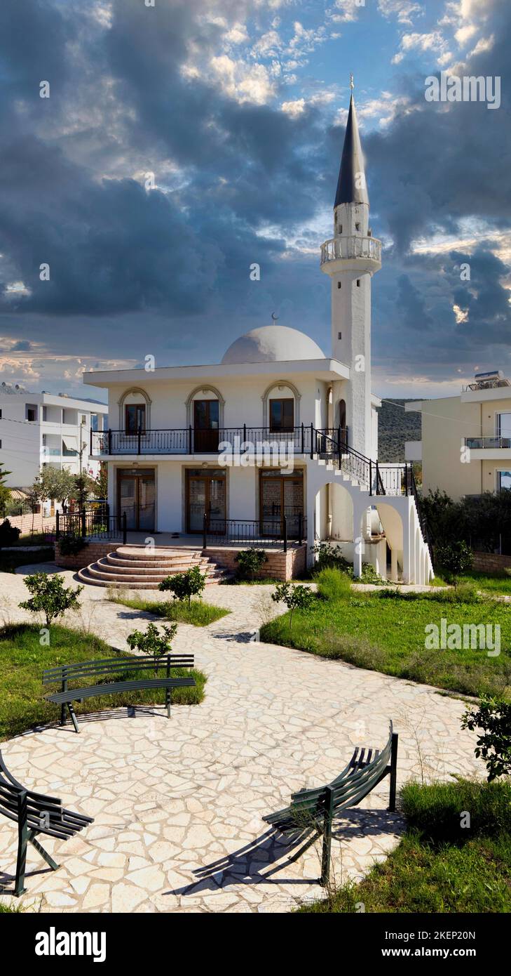 Mosque ksamil hi-res stock photography and images - Alamy