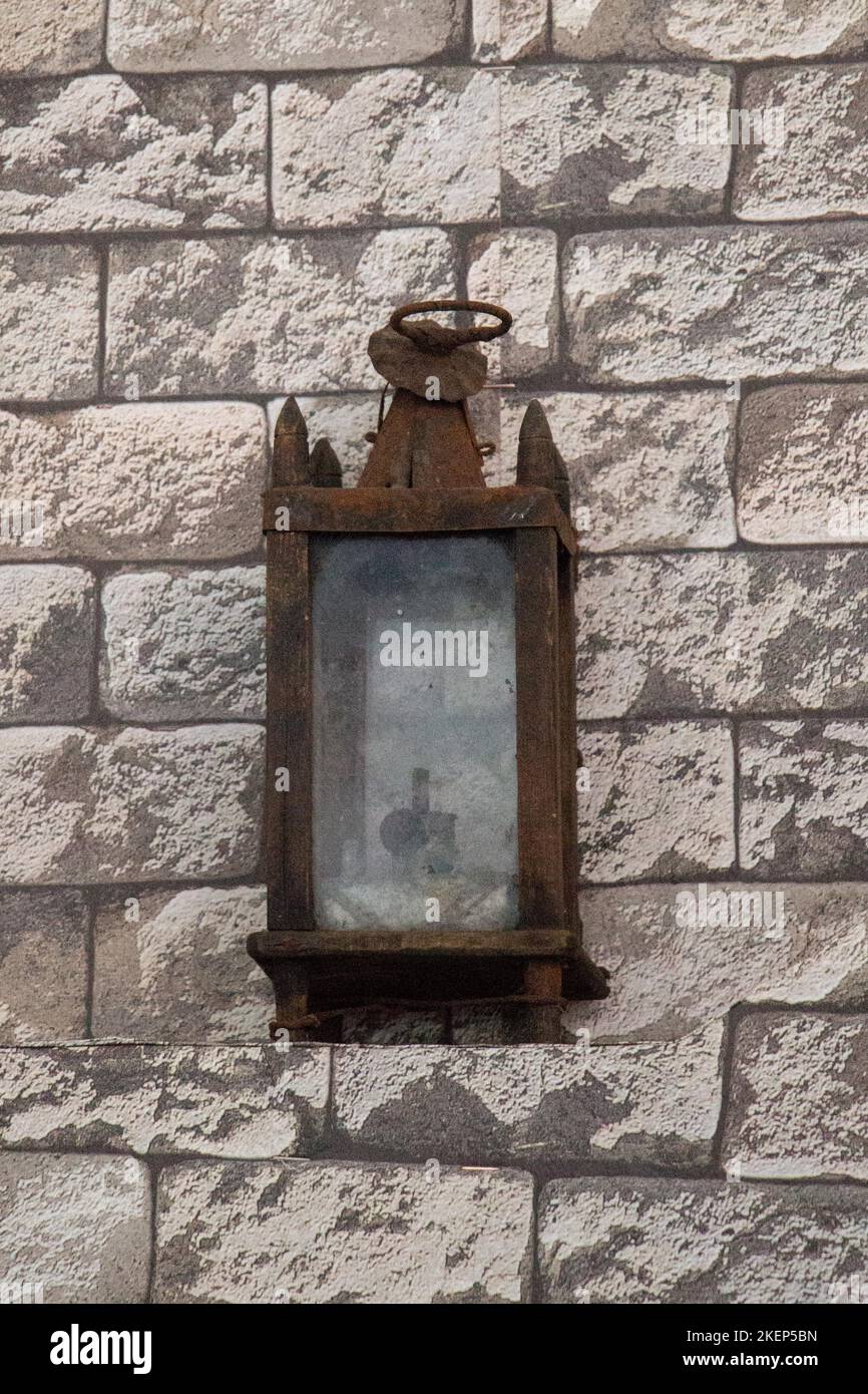 Vintage old retro lantern hi-res stock photography and images - Alamy