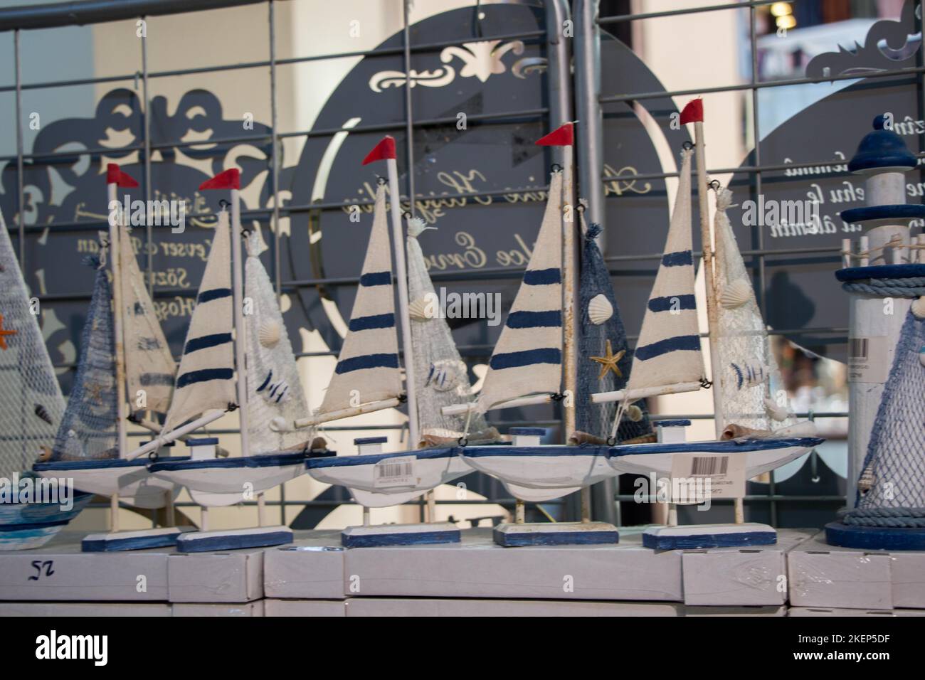 Miniature model boat hi-res stock photography and images - Alamy