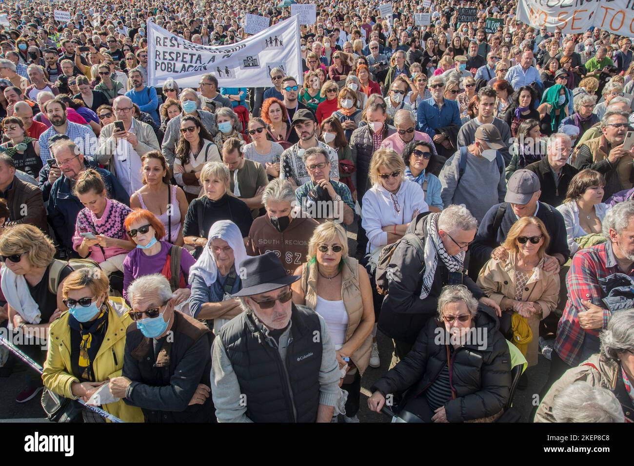 Madrid, Madrid, Spain. 13th Nov, 2022. Hundreds of thousands of people ...
