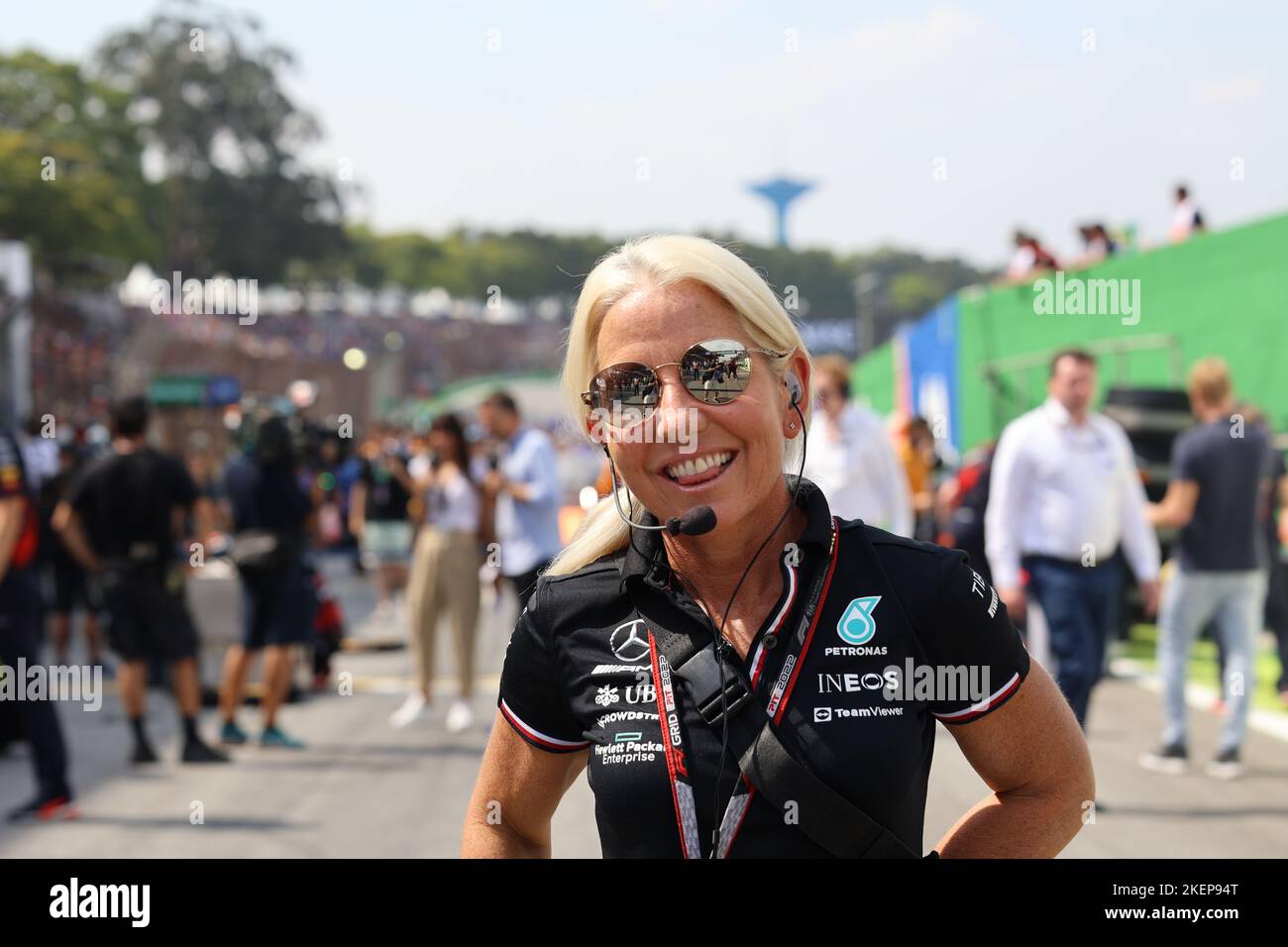 Angela cullen hi-res stock photography and images - Alamy
