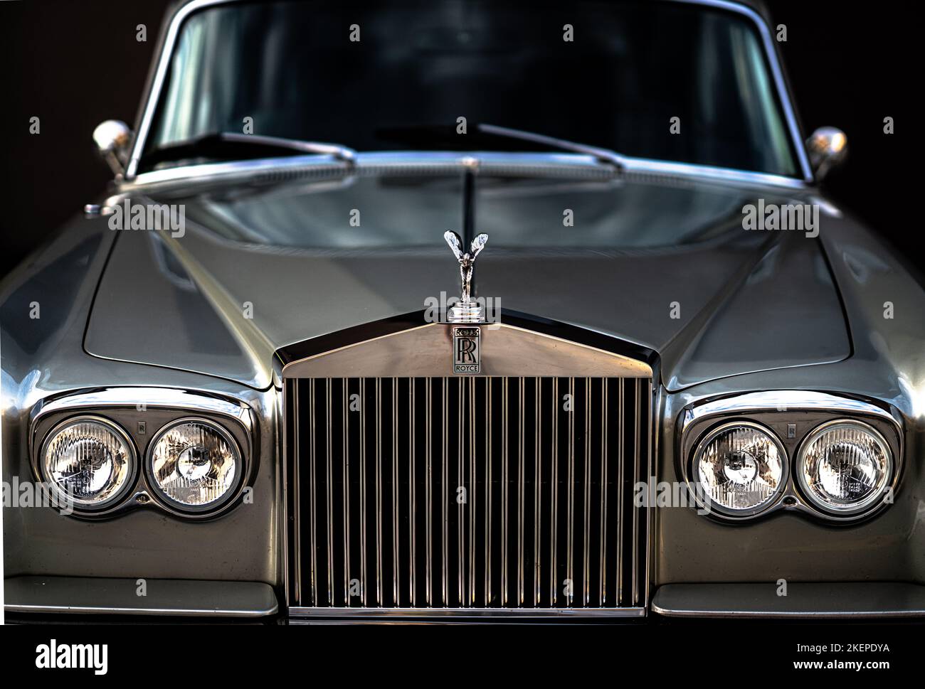 1975 Rolls-Royce Silver Shadow close up front Stock Photo - Alamy