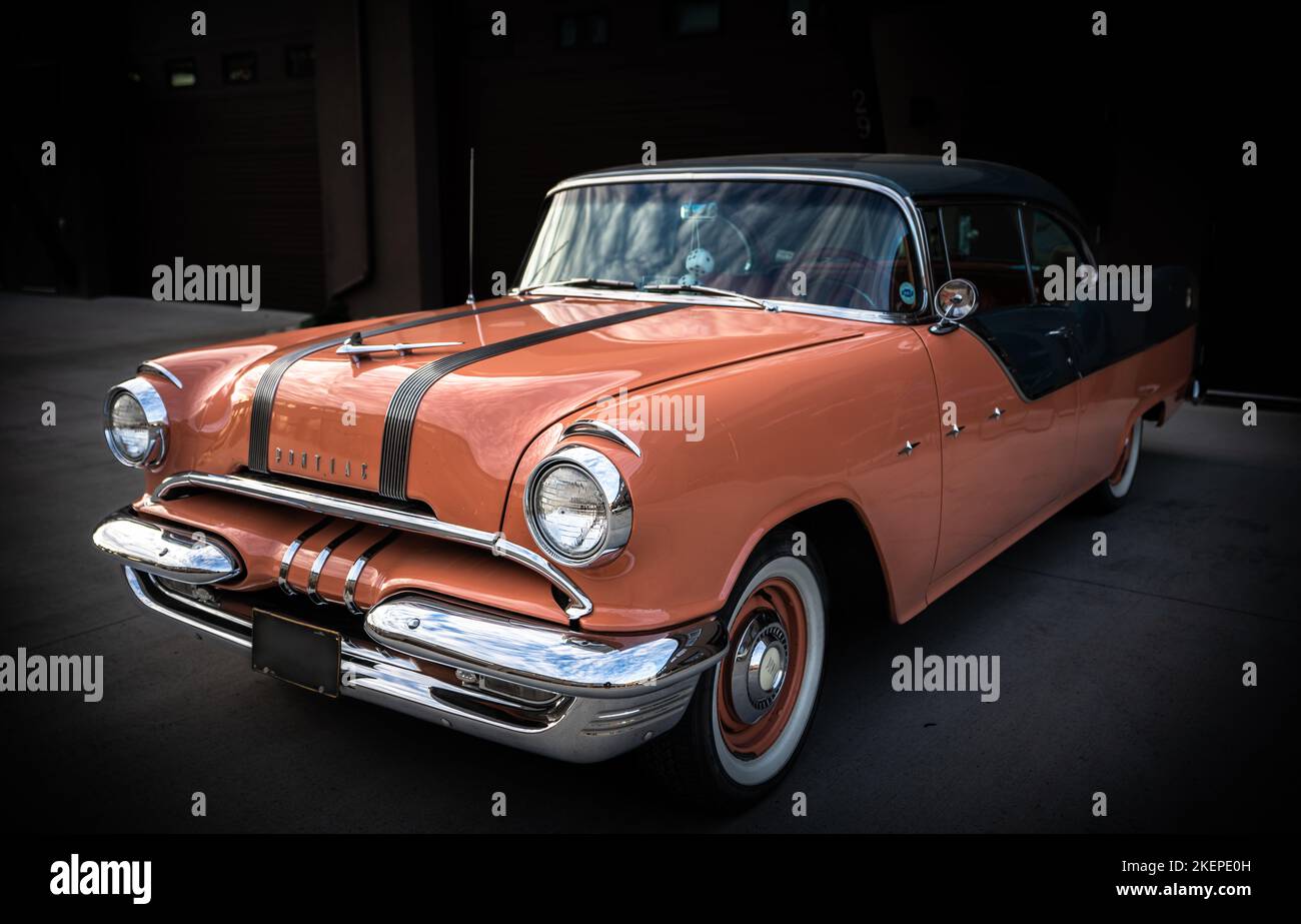 1955 Pontiac Laurentian classic car Stock Photo - Alamy