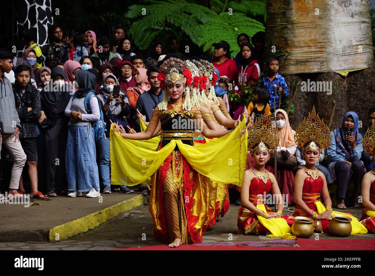 Siraman sedudo hi-res stock photography and images - Alamy