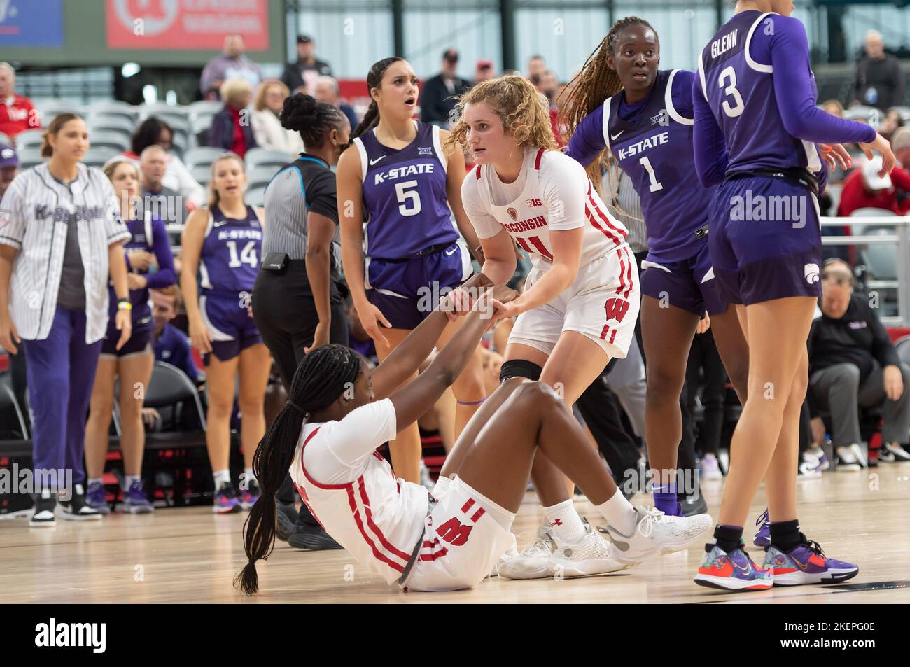 Milwaukee, WI, USA. 11th Nov, 2022. Wisconsin Badgers guard Matyson ...