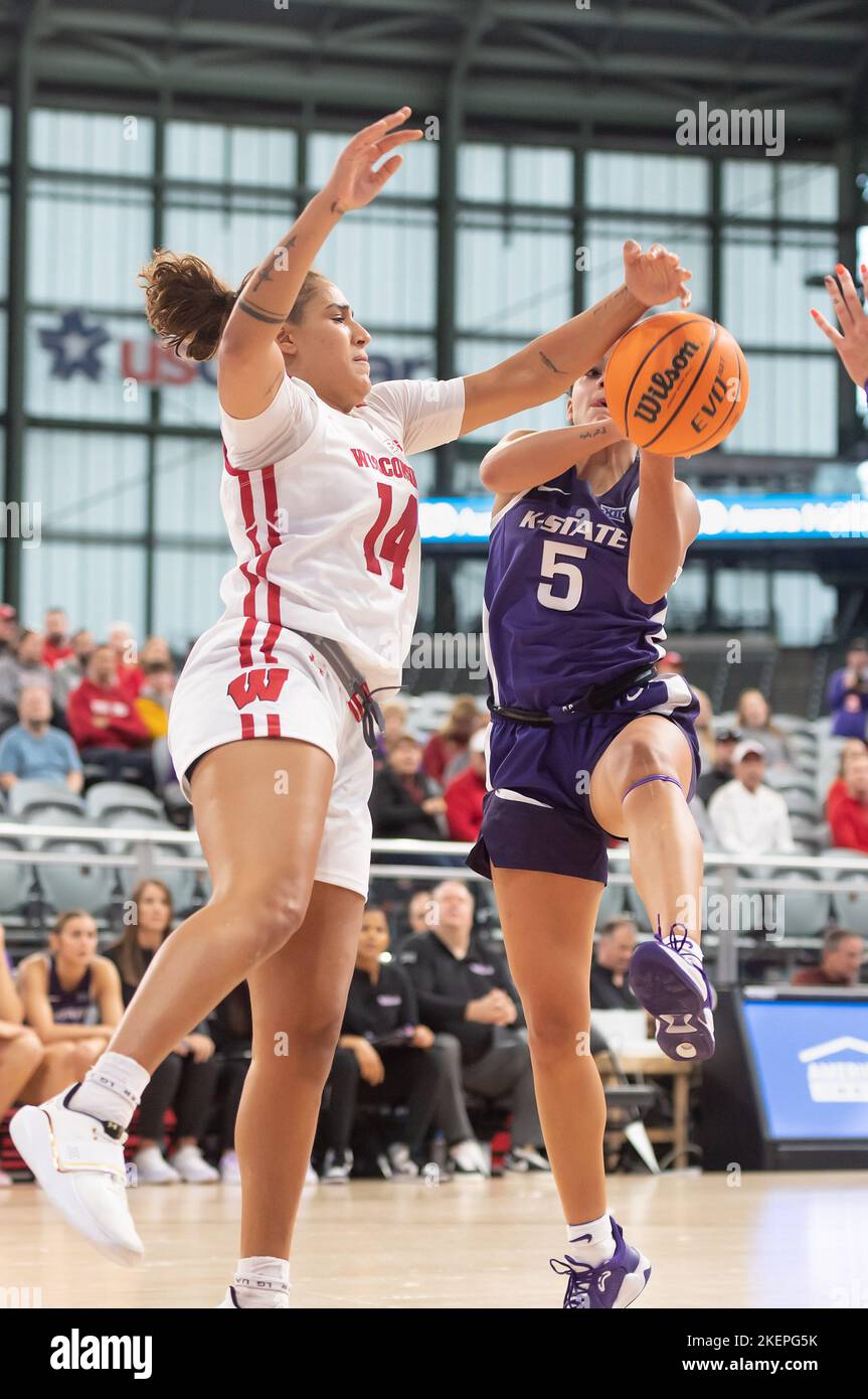 Milwaukee, WI, USA. 11th Nov, 2022. Wisconsin Badgers guard Krystyna ...