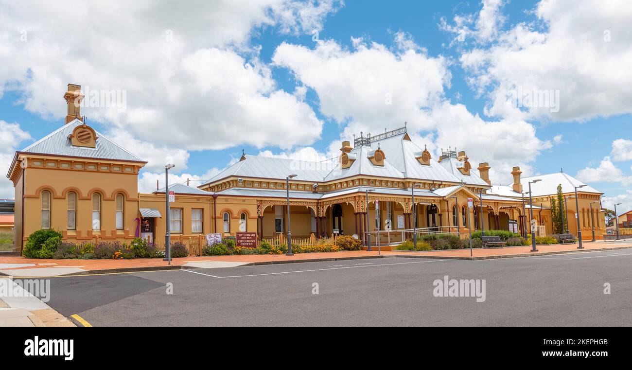 Armidale railway station is a heritage-listed railway station at 240 ...