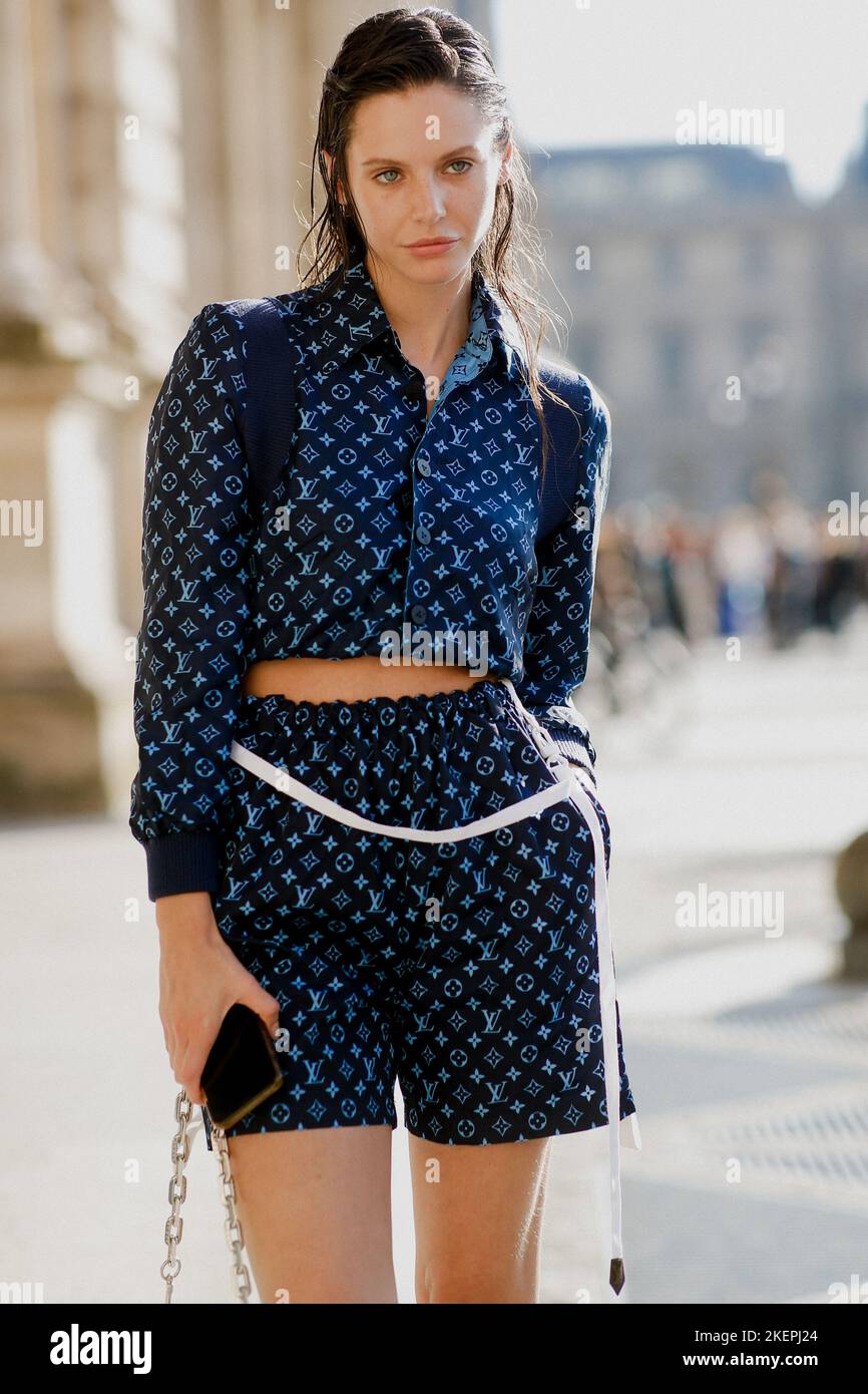 Street style, Alizee Gamberini arriving at Louis Vuitton Spring Summer ...