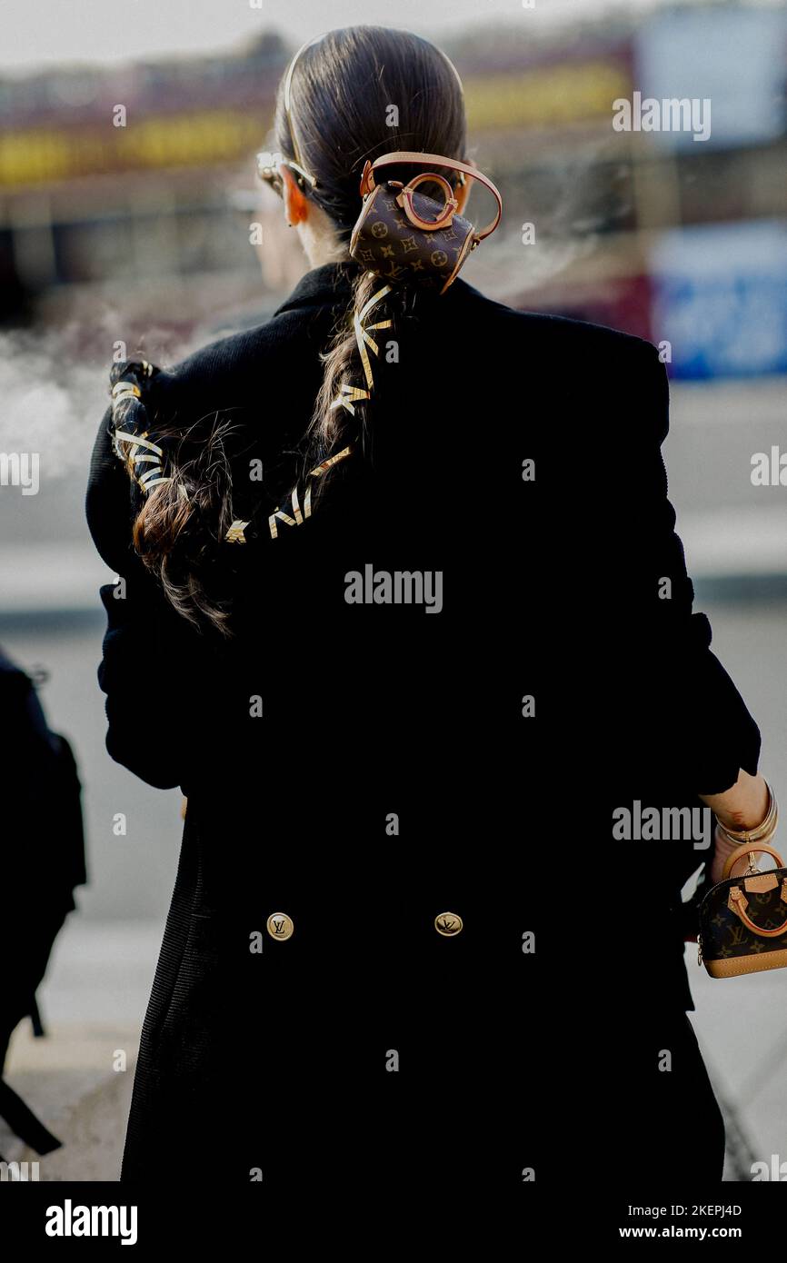 street style, Jyoti Babani arriving at Louis Vuitton Spring Summer 2023 ...